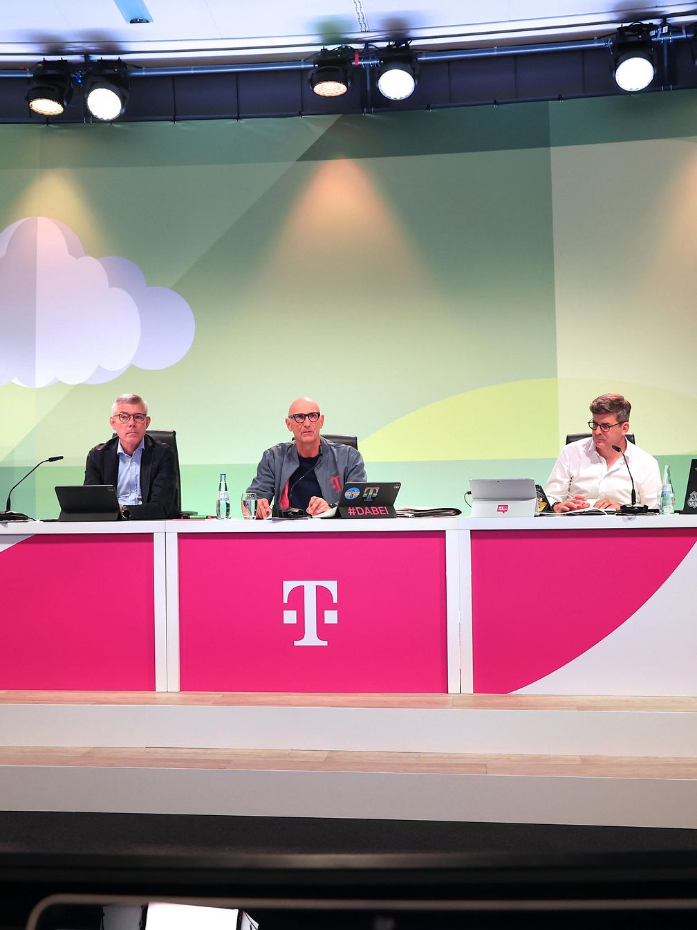 Investor Relations | Deutsche Telekom