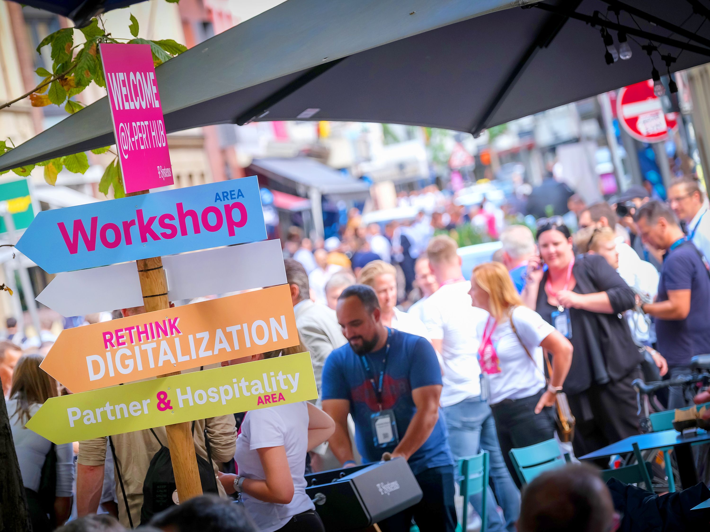 Digital X 2023 in Cologne: „Be digital. Stay human.“ | Deutsche Telekom