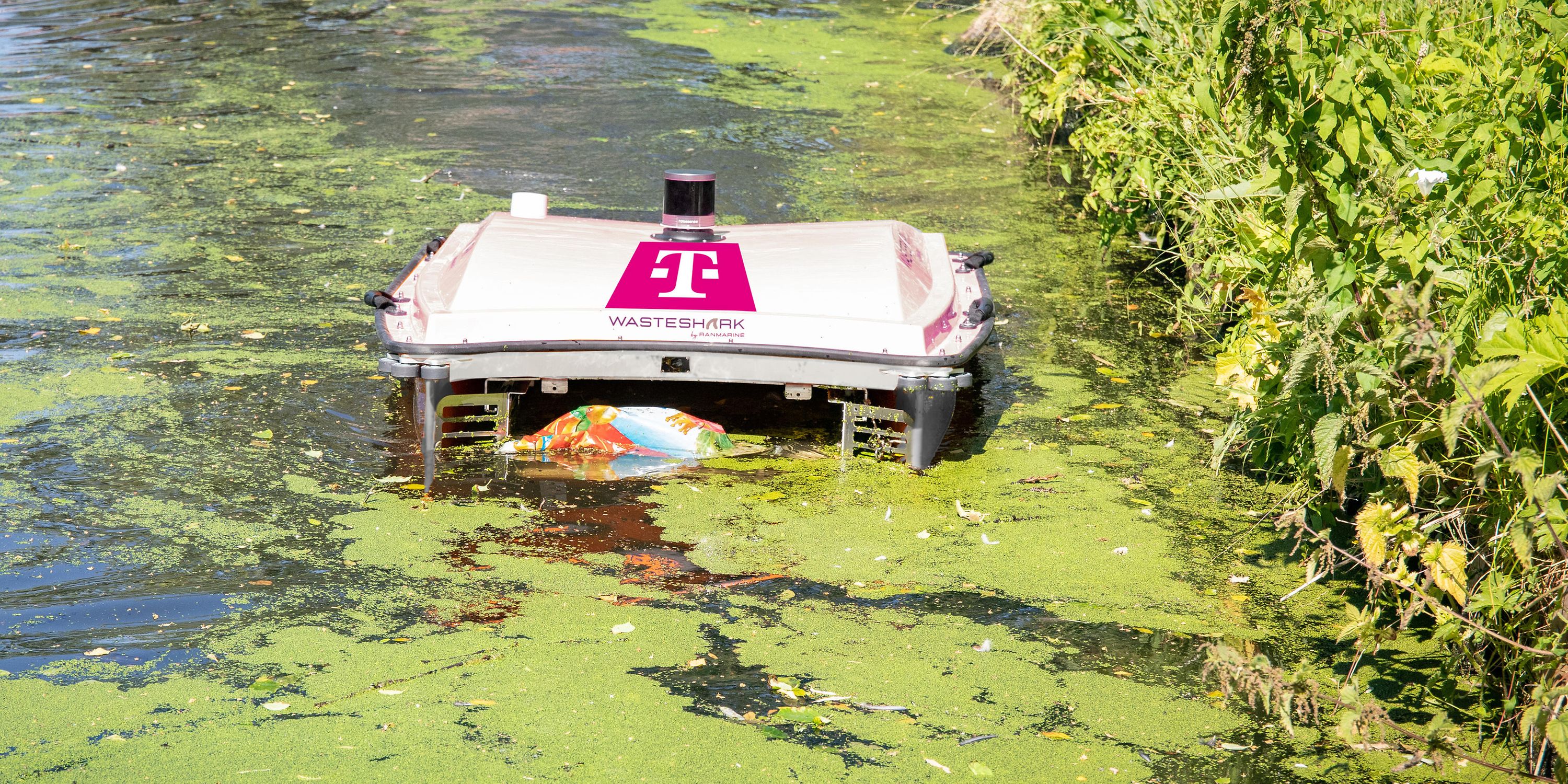 Precise Positioning: Garbage collector with swim level and highly accurate routing | Deutsche ...