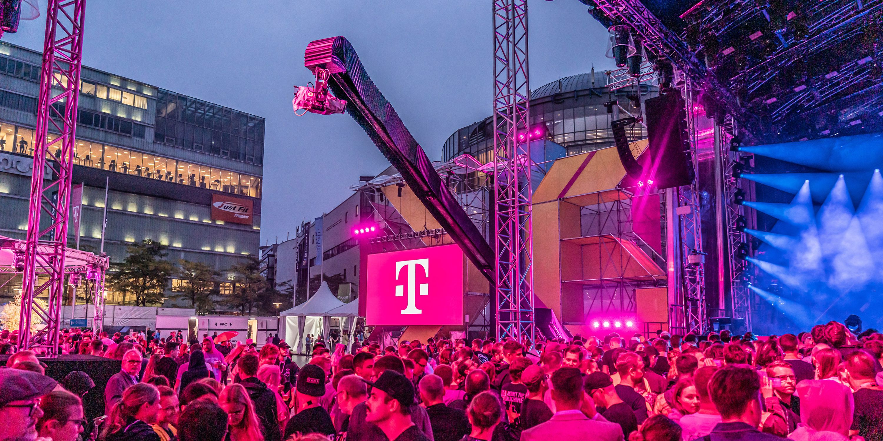 Digitization: Secure Success | Deutsche Telekom