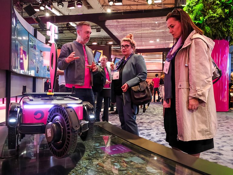 MWC 2024: Partners, Player, Prototypes | Deutsche Telekom