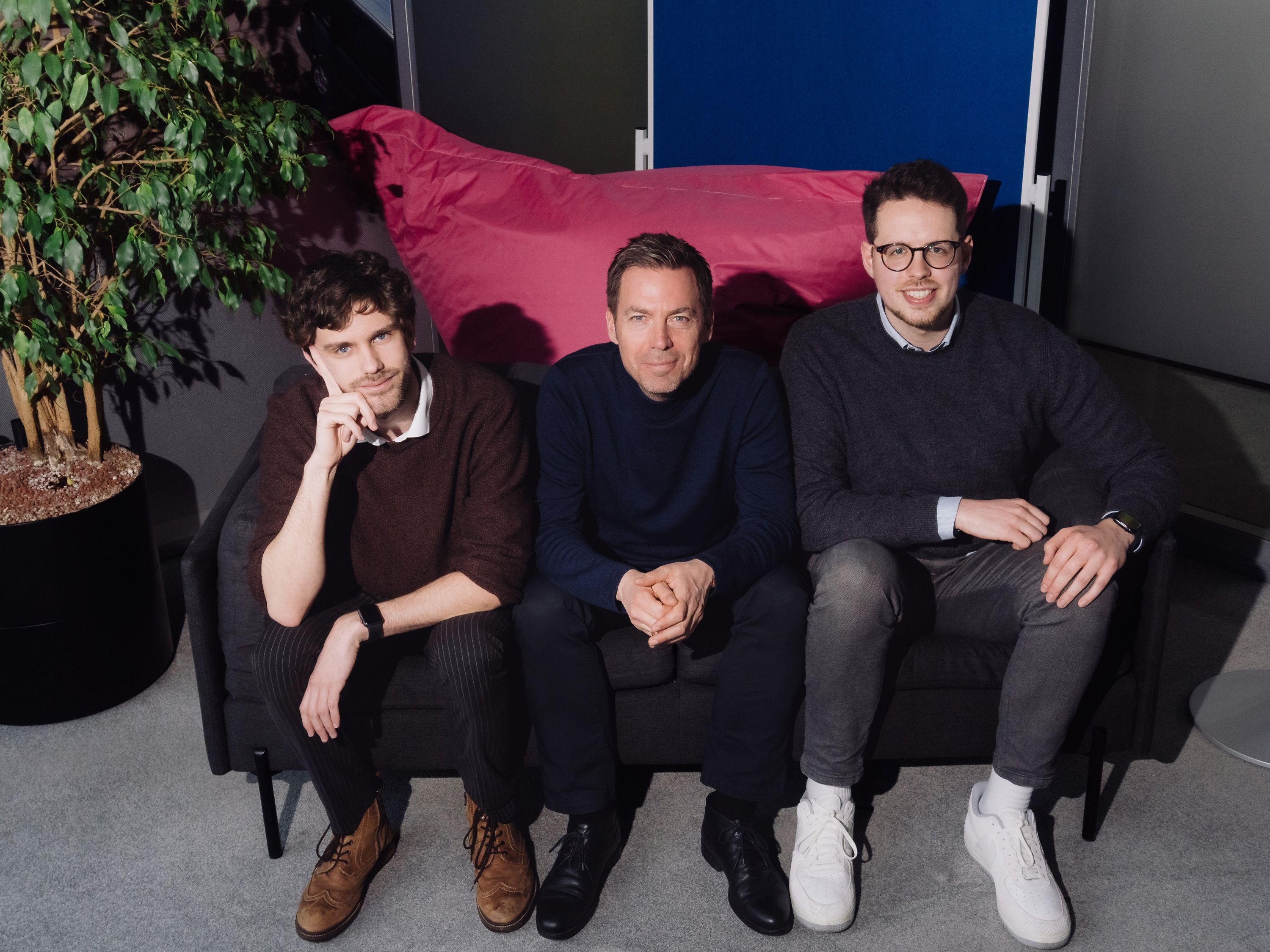 Familienapp Bling startet mit Telekom in den Mobilfunkmarkt | Deutsche ...