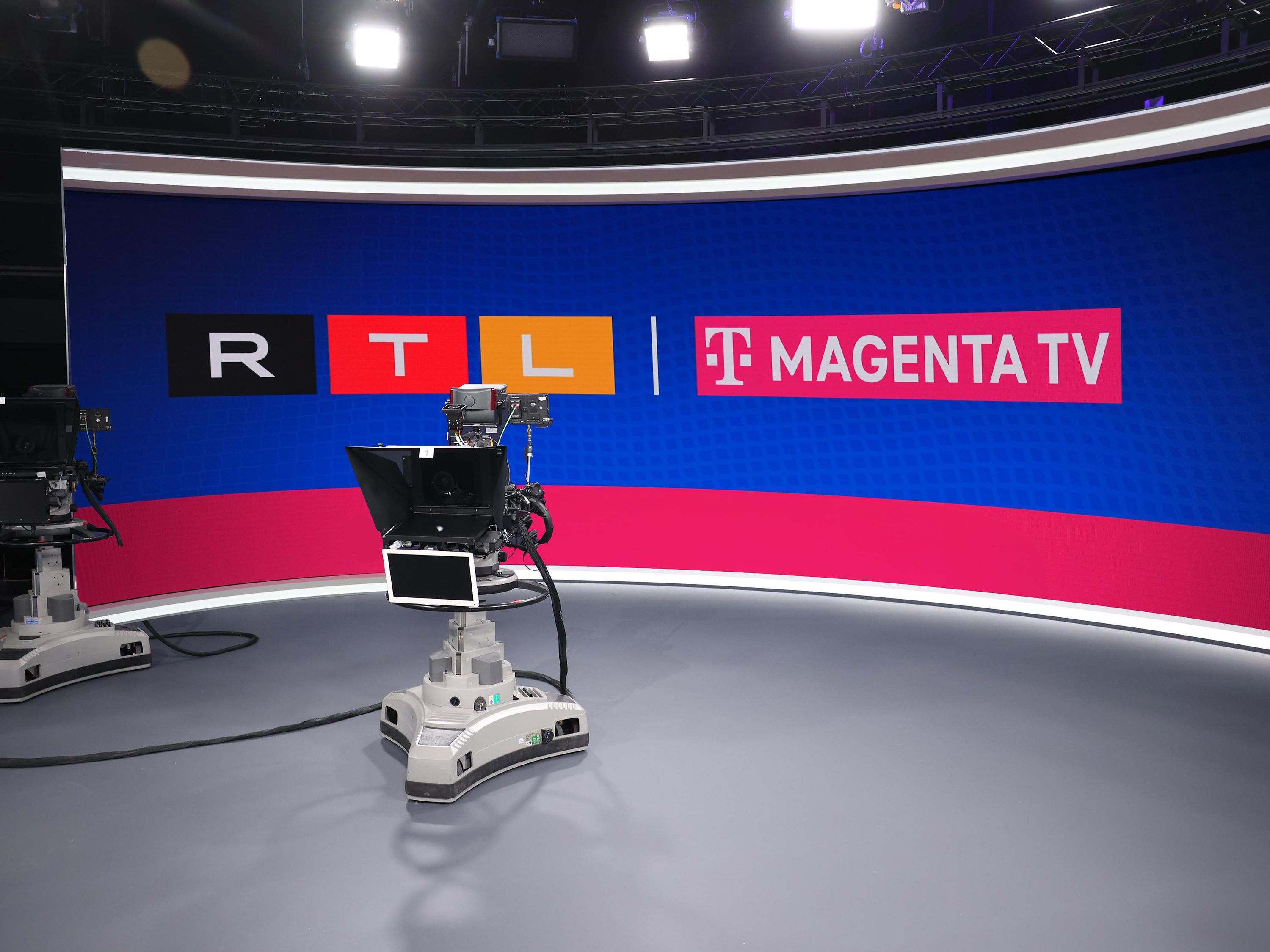 Telekom's private 5G campus network for RTL Deutschland | Deutsche Telekom