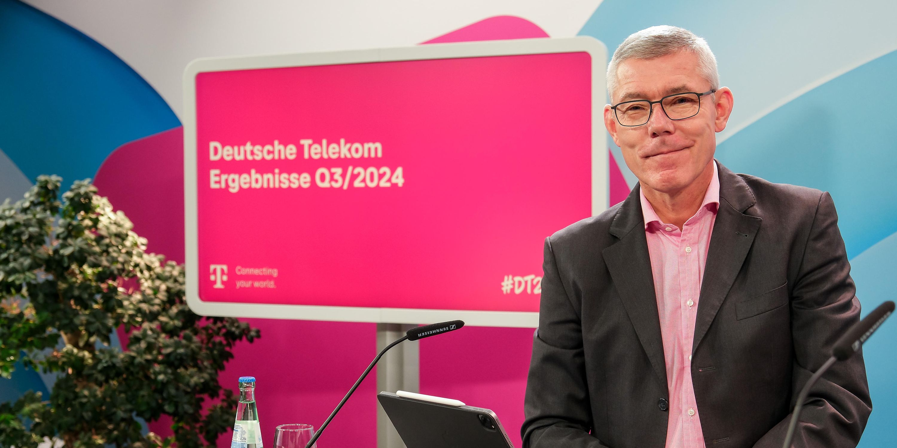 Media kit third quarter report 2024 | Deutsche Telekom