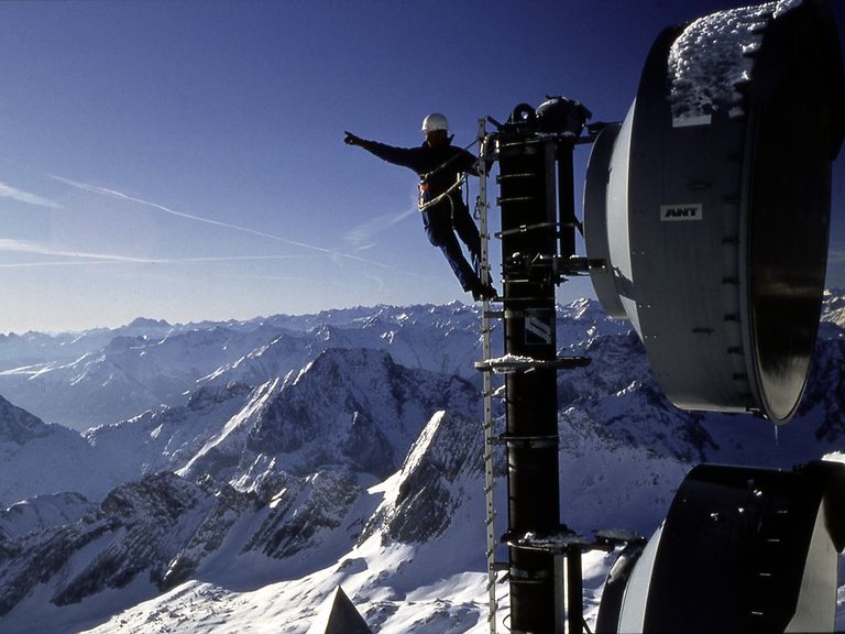 Milestones from three decades of Deutsche Telekom | Deutsche Telekom