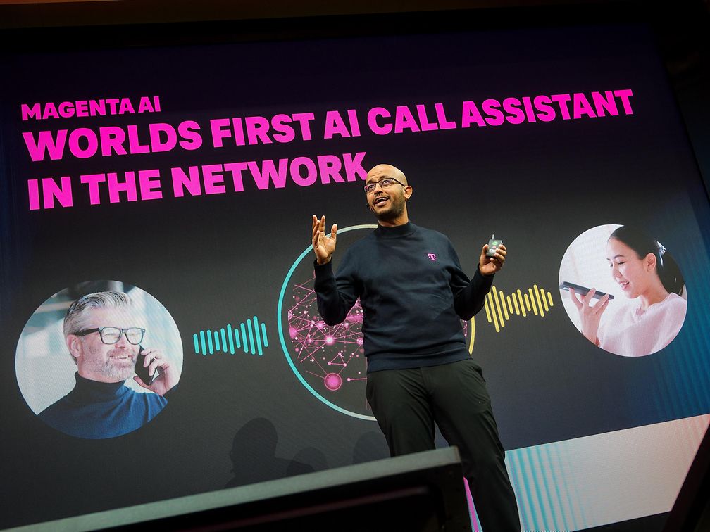 MWC 2026: World premiere of AI-powered call assistant | Deutsche Telekom