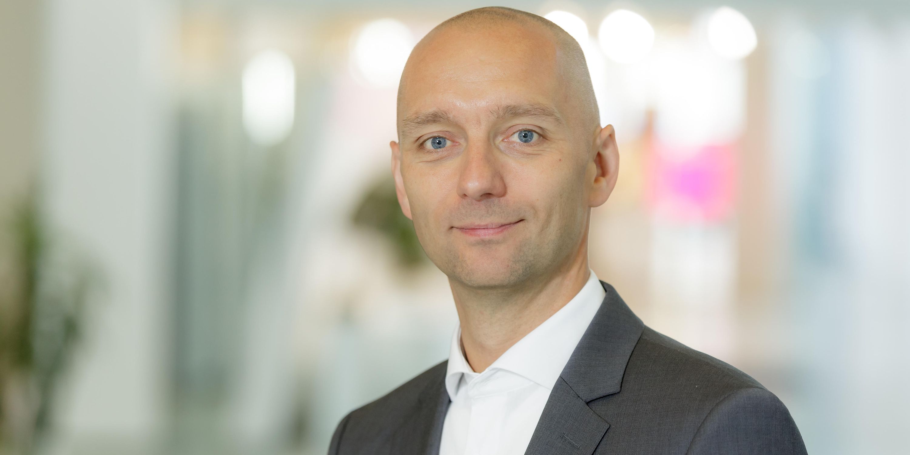 No Law Enforcement by Private Corporations | Deutsche Telekom