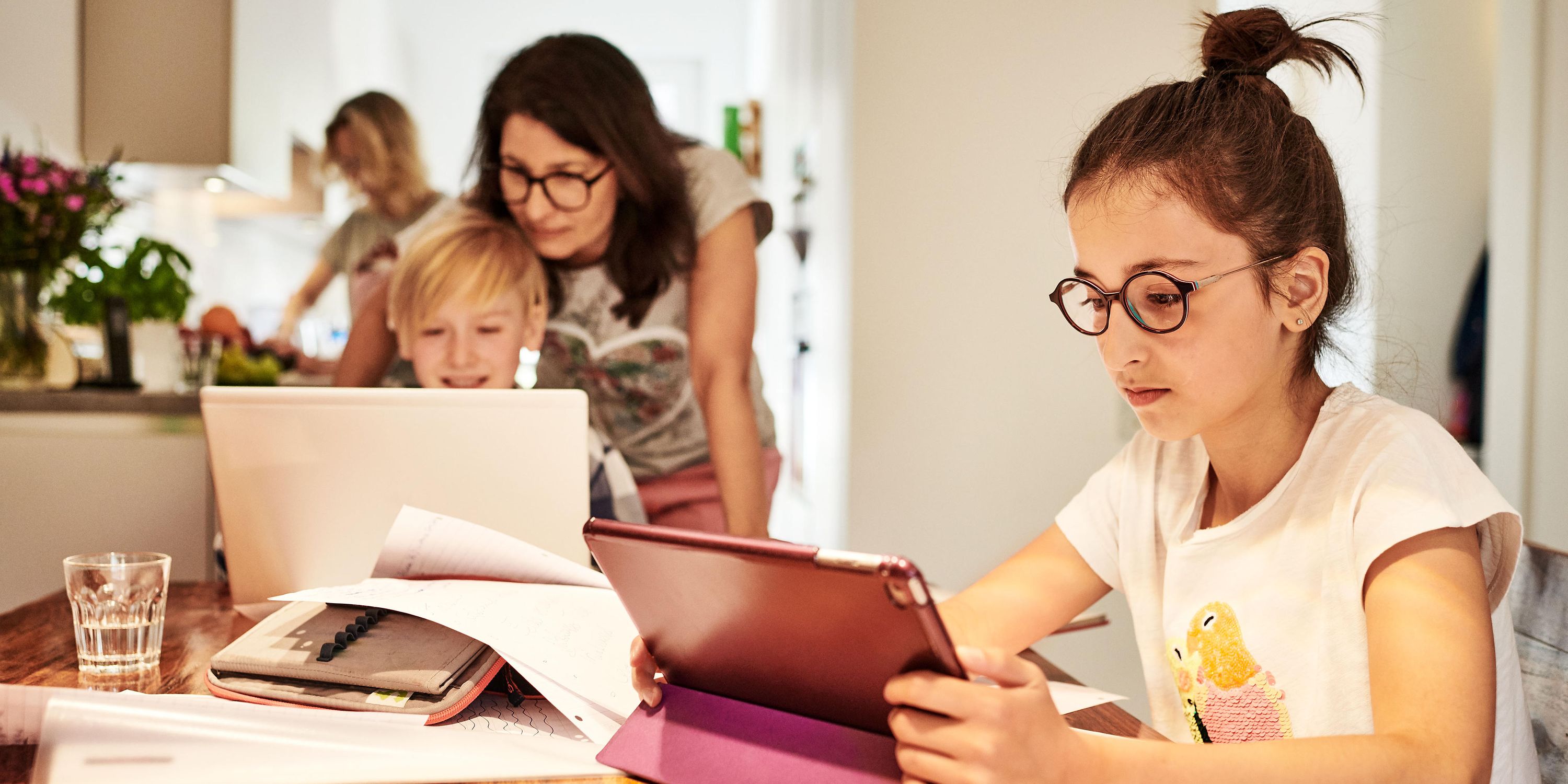 Telekom bietet Hybridlösung für 5G | Deutsche Telekom